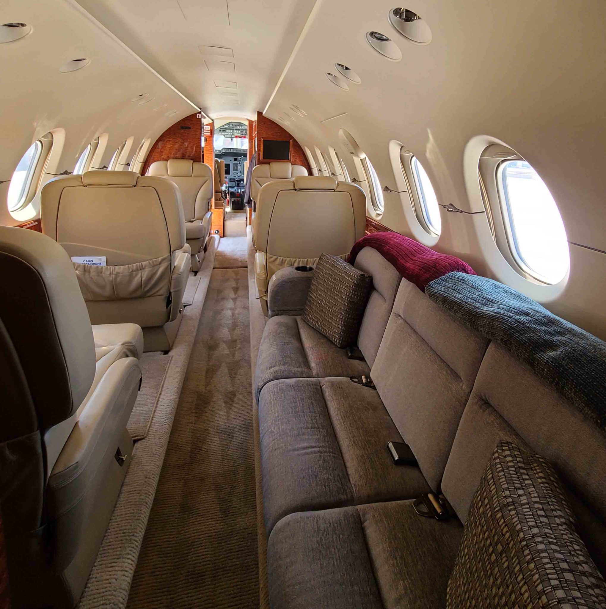 Hawker 800/900XP - Americharter